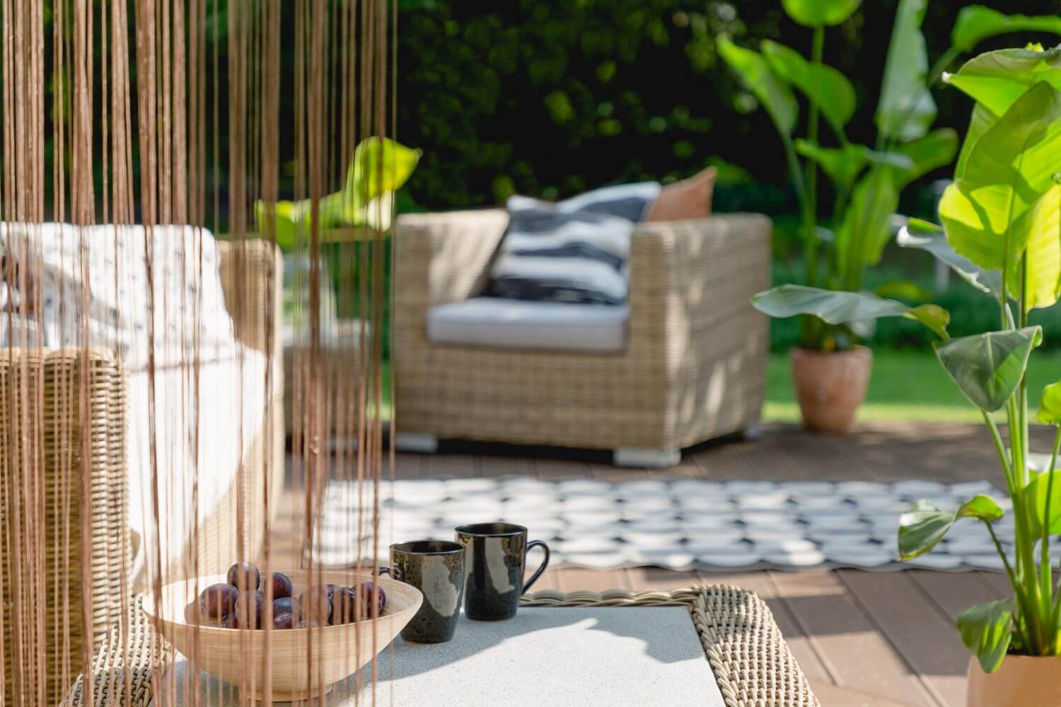 Outdoor Made Better: 15 Terrace Chairs to Relax in Style